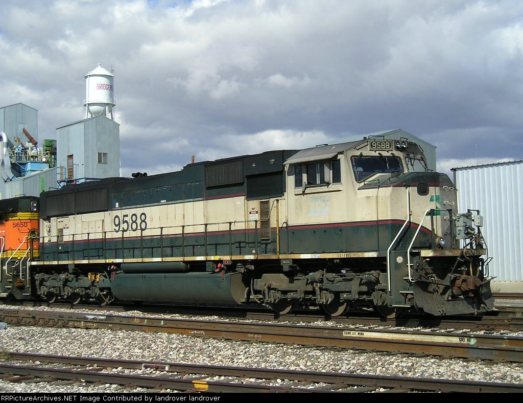 BNSF 9588